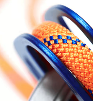 5 systèmes d'assurage pour l'escalade - Blog Montania Sport